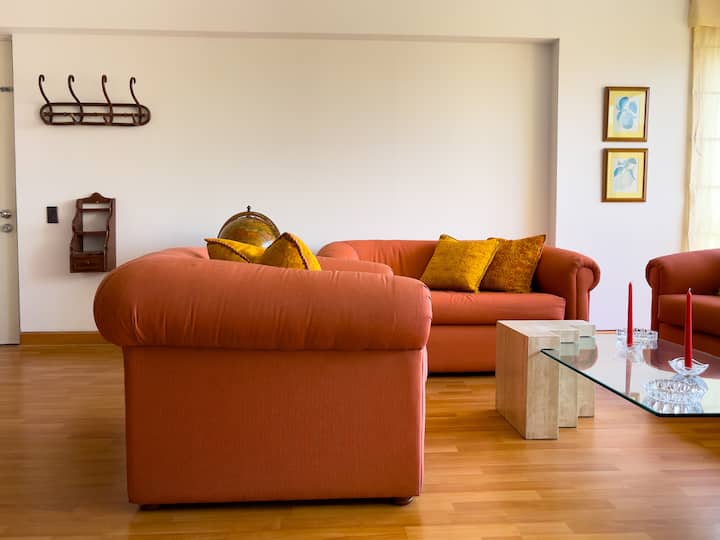 Amplio Y Familiar 4br En Miraflores - Lima