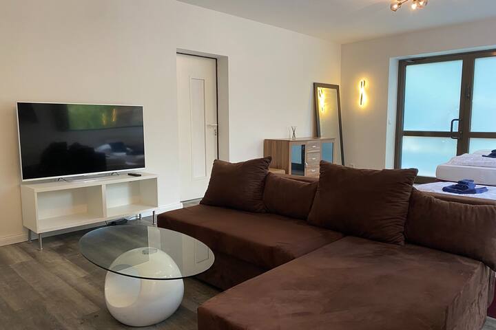 My Loft By Esen: Parkin Spot, Kitchens, Netflix - Seevetal