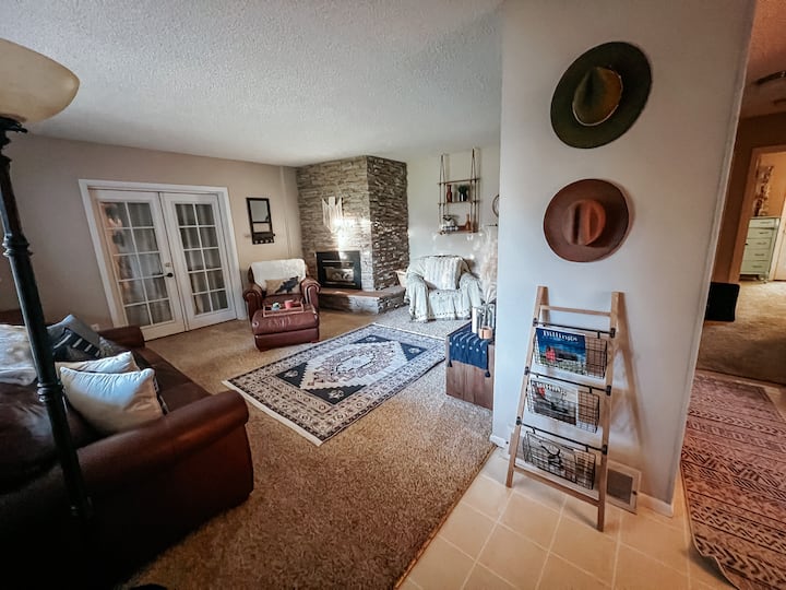 Western Chic Guest House - Billings, MT
