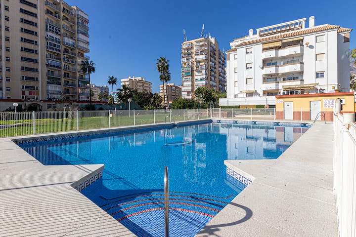 Bright Apt 50 Mt From The Beach - Benalmádena