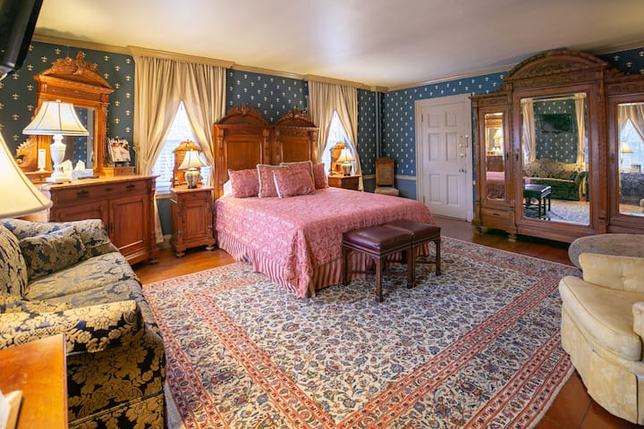 Simon Cameron Suite W/ Breakfast - Marietta, PA