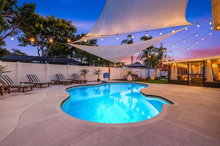 Spacious Poolside Beach Getaway - St. Petersburg, FL