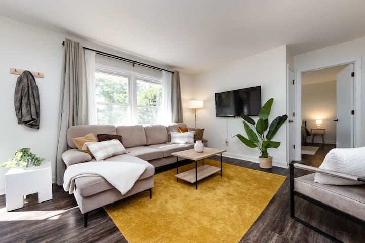 Peaceful Mid-century 2 Bedroom Duplex! - Northlake - Charlotte