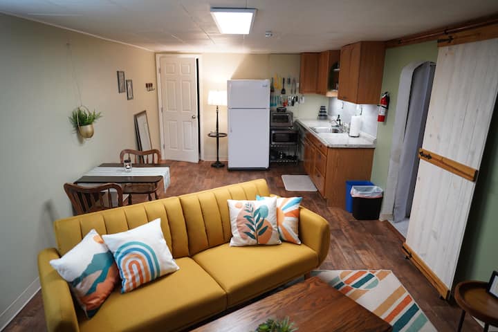 Garden Level Apartment, Private Entrance - Greeley, CO