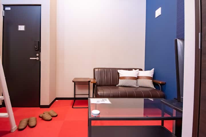 Gare Kintetsu Nara:8 Min, Kyoto: 45 Min, Osaka:1 H - Nara