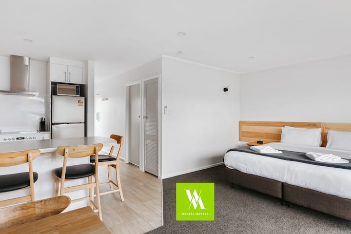 One Bedroom Apartment W Aircon - Cobblestone Court - Tauranga