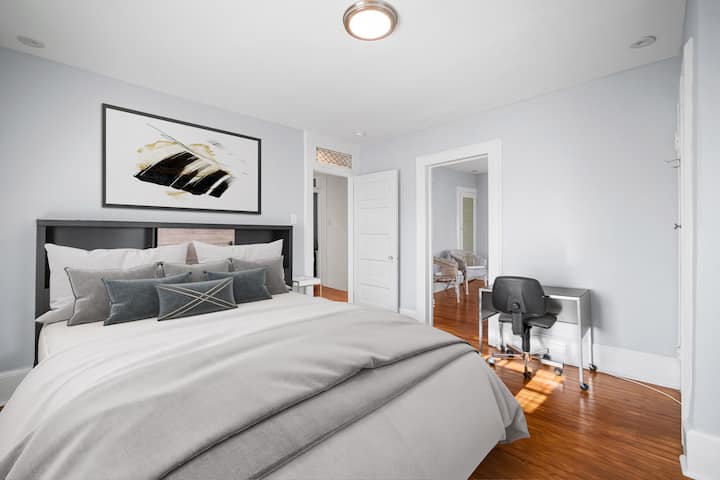 9br Sleeps 19 - 1 Block To Beach - Ocean Views! - Ventnor City, NJ