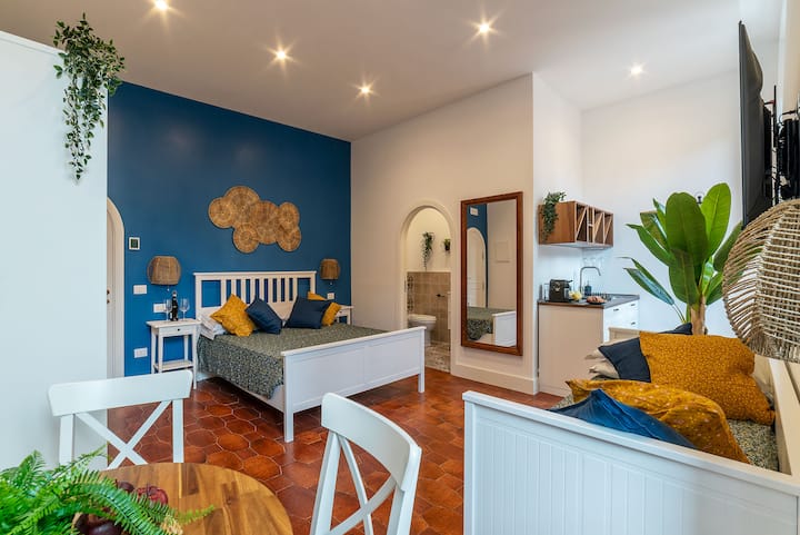 New Charming Studio Unit In The Heartof Trastevere - Rome