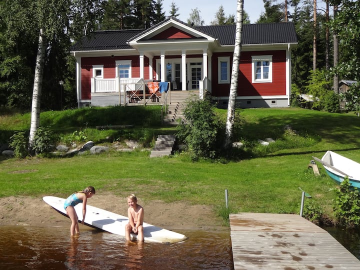 Villa Elisabet. Oma Ranta Ja Soutuvenevene - Ristiina
