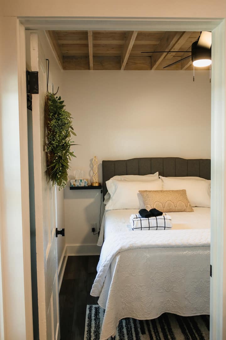 The Honey Flat - Belton, SC