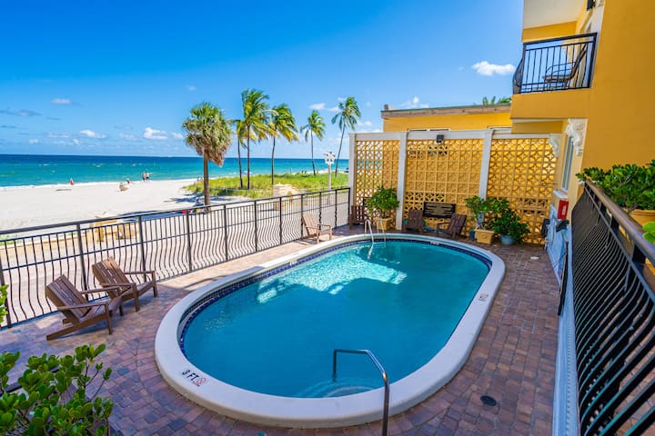 Beachfront 1 Br With Ocean View, Pool And Parking - Hollywood