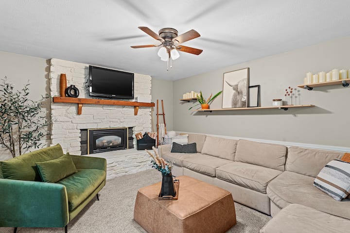 3 Bed/2 Bath - 15 Min From Nd - Mishawaka, IN