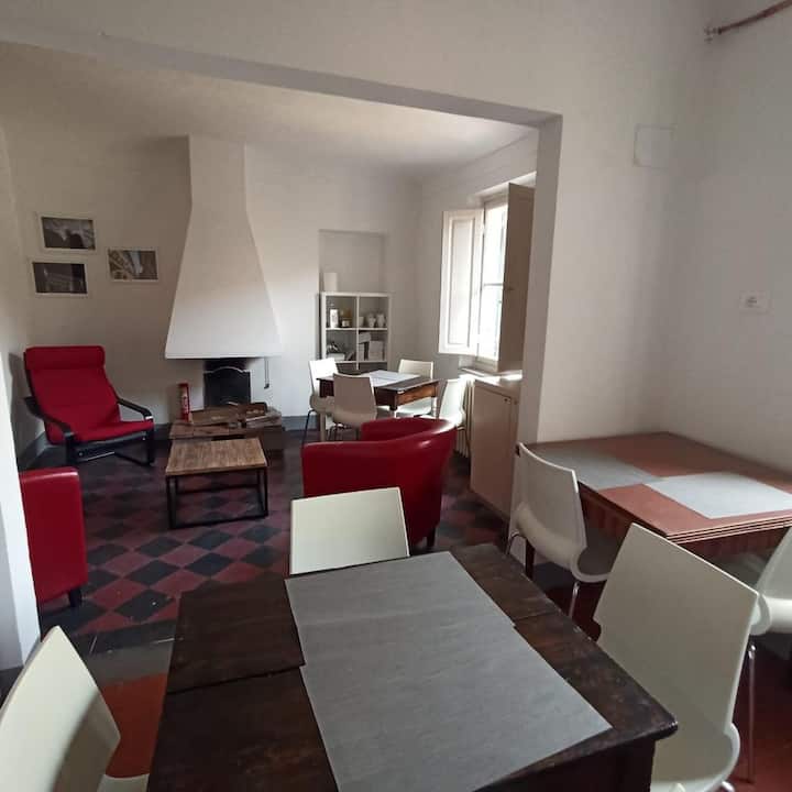 Appartamento Faenza, 3p - Firenze
