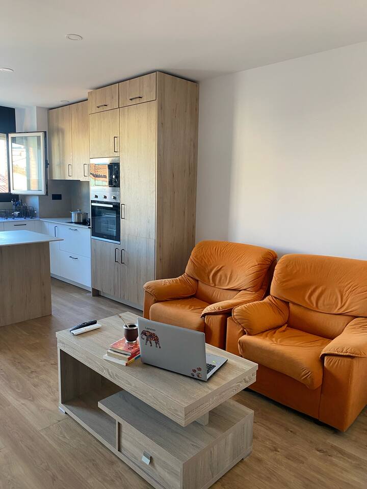 Cómoda Habitación En Sabadell - Sabadell