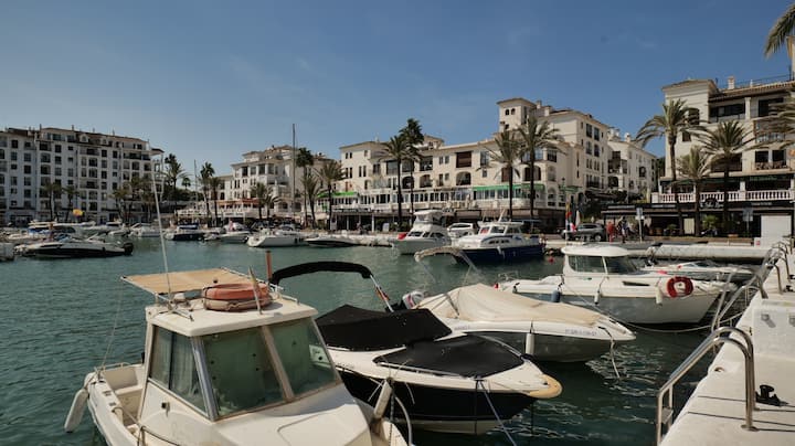 Cosy Apartment In Puerto Duquesa - Sotogrande