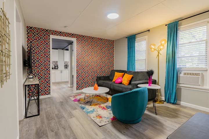 2br Retreat, Remodeled, W/d, Close To Uofr/strong - Rochester, NY