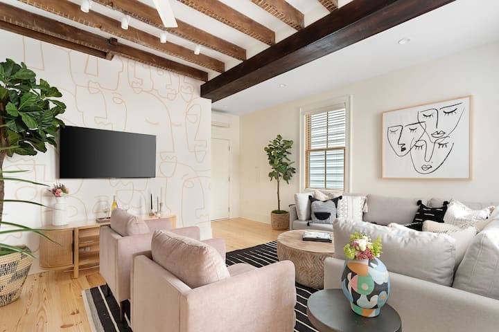 Charming 5 Bedroom House - 1 Block To King Street - Charleston, SC