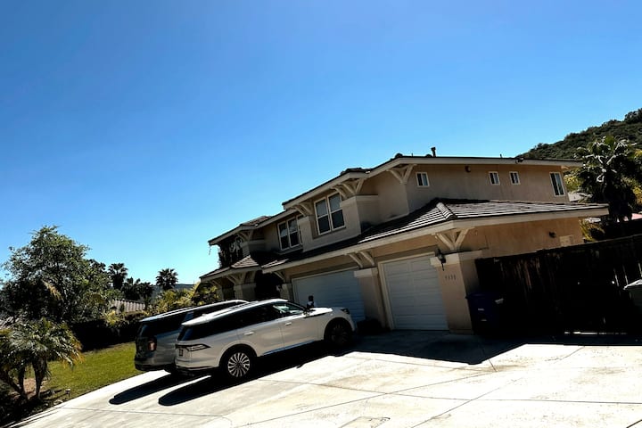 Calm Lakeside Paradise With Pool - Lakeside, CA