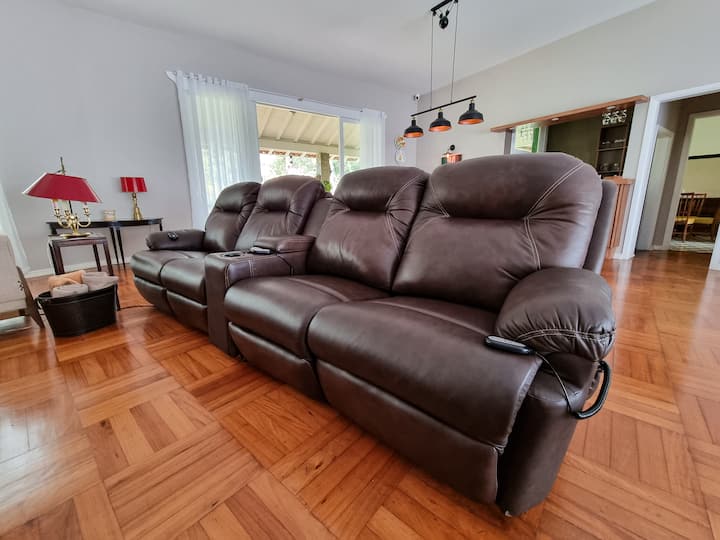 Casa Grande Com Piscina E Lareira Em Itaipava - Rj - Petrópolis