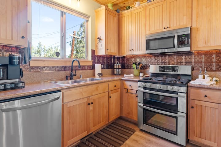 Family Fun Close To Hiking Trails And Lake - Fawnskin, CA
