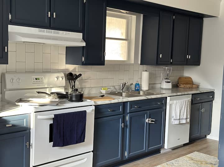 Bnbloomington - 2 Master Suites - Great Location! - Bloomington, IN