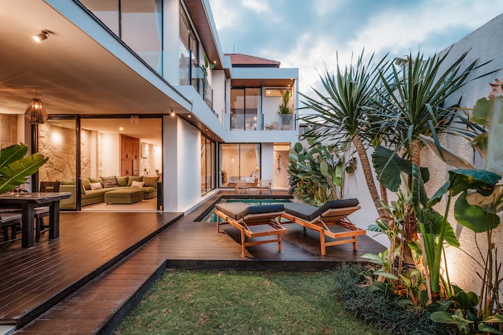 2bdr Villa With Private Pool & Fast Wi-fi - Canggu