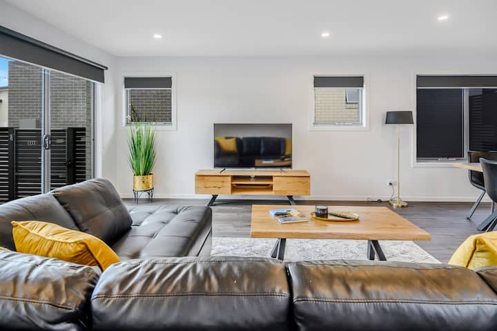 Ultra Modern 3-bedroom Villa 4, Near Airport & Cbd - Hobart