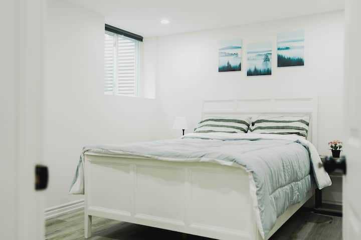 Cozy Room For Travelers - C - Kitchener