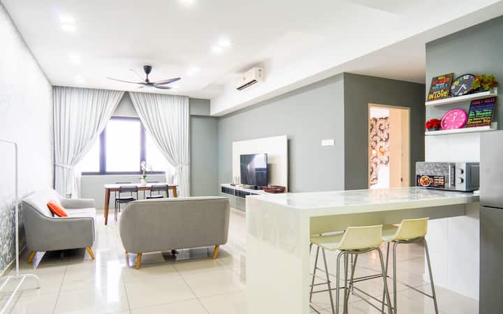Kd12 2br@ Kd Encorp Strand Residences (4 Pax) - Kota Damansara
