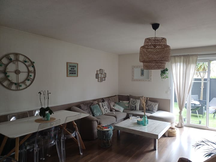 Maison De Ville Dans Lotissement - Blanquefort