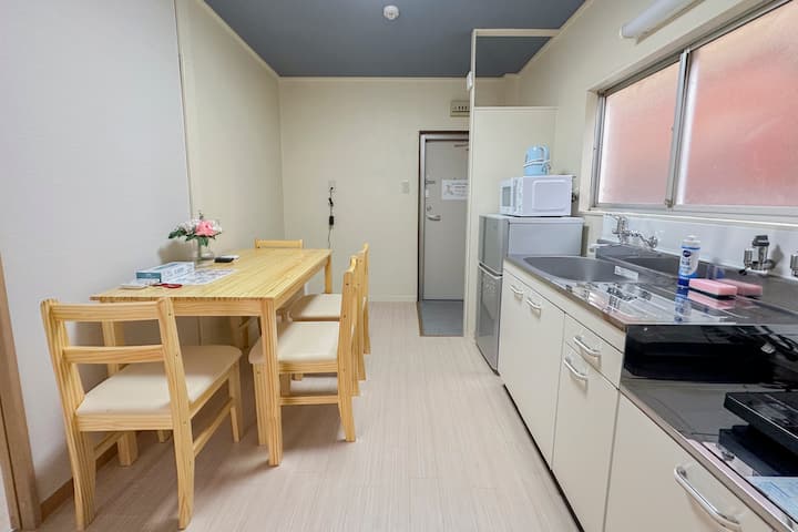 Max 6 Ppl/near Sta 2 Min./4 Mins By Train To Namba - Osaka