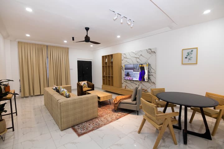 Big Chill Stays - Accra