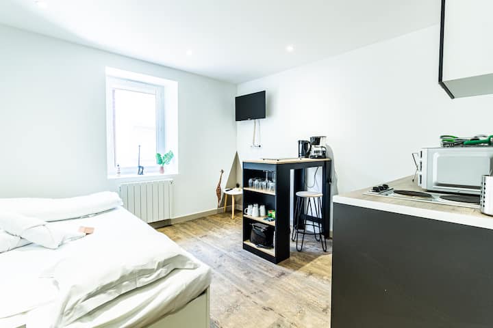 Lodge Girafe - Studio Chaleureux - Bourg-en-Bresse