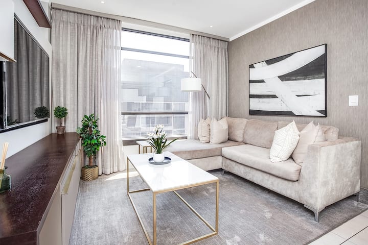 Prestige 2br Apt In Paradise, Sandton - Sandton