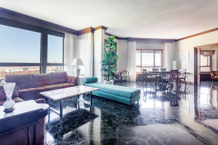 Unique&spectacular In Gran Via. Monthly Rents - Valencia