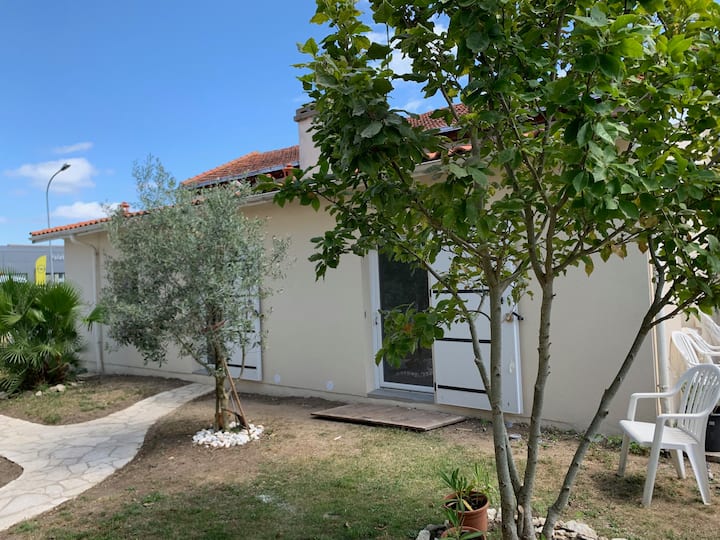 Joli Studio 21m²  Avec Garage - Lesparre-Médoc