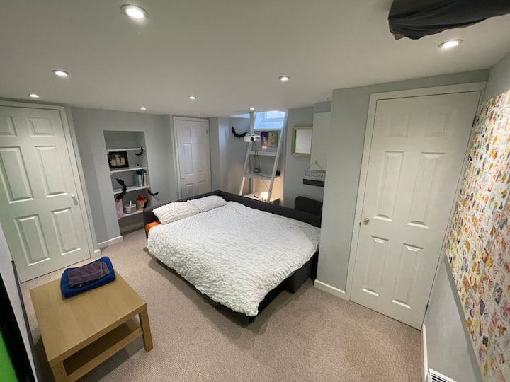 Female Only Accommodation - 北安普頓