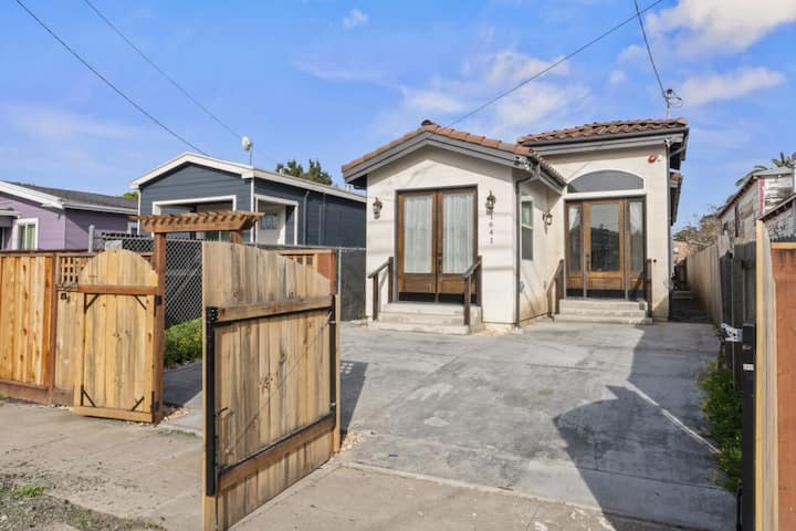Charming Oakland Home - San Leandro, CA