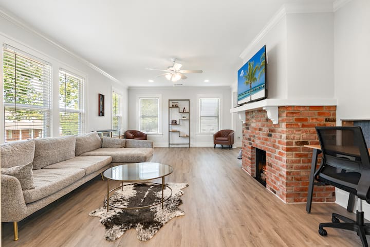 Charming Townhouse In Downtown Waco! - Waco, TX