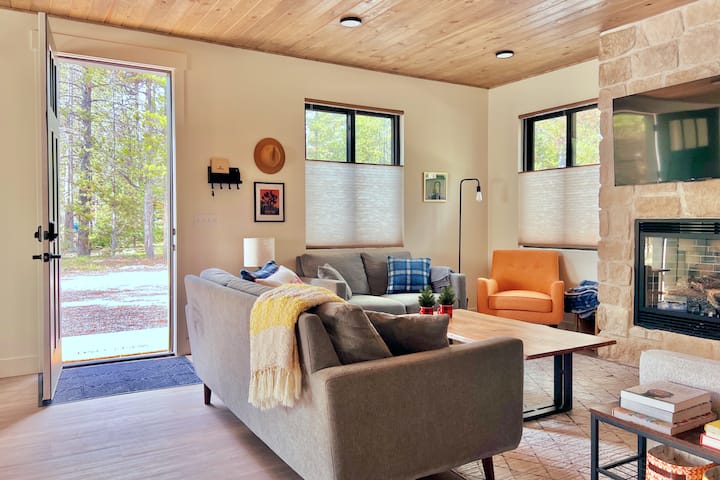 Brand New Cabin In The Pines - Island Park, ID