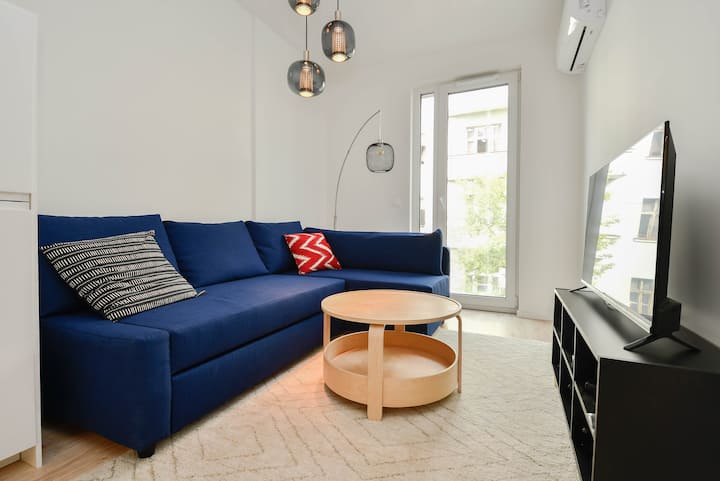 New Modern Apt In City Center - Bratislava