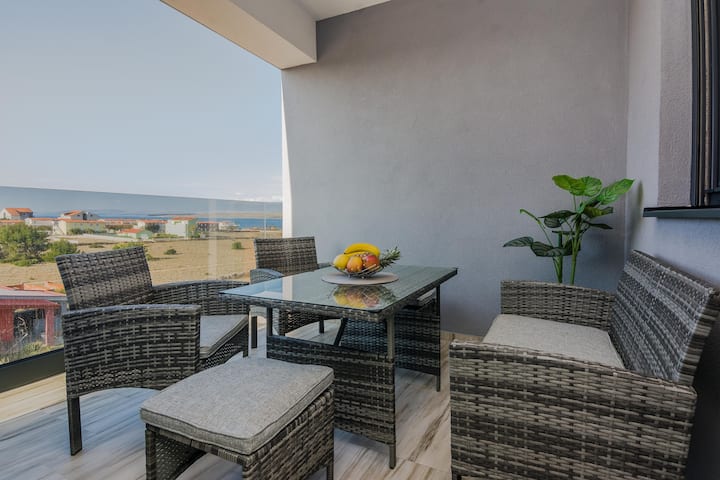 Beachfront Apartment Glamour02 - Ta Leut Agency - Vir