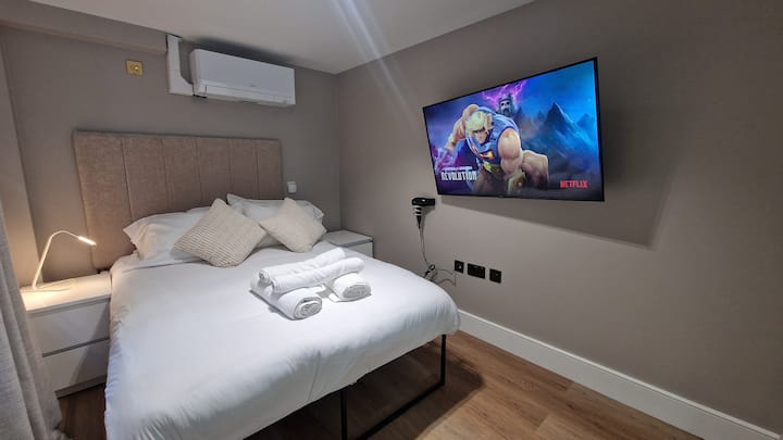 Room 18 - Garden Studio - London