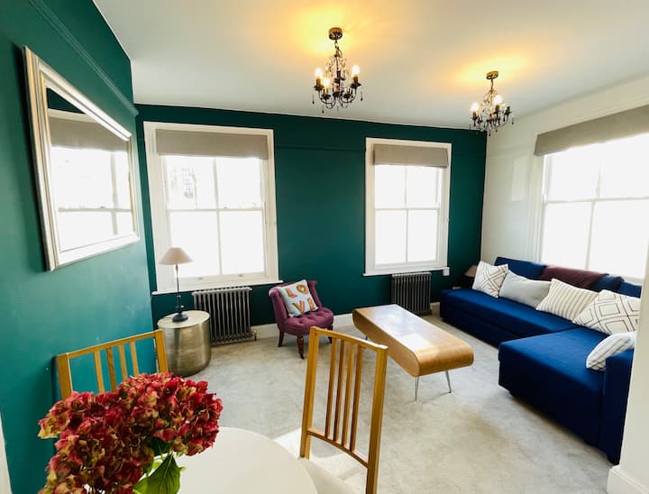 Modern Flat Nr Battersea Park & Chelsea (Sleeps 5) - Londres