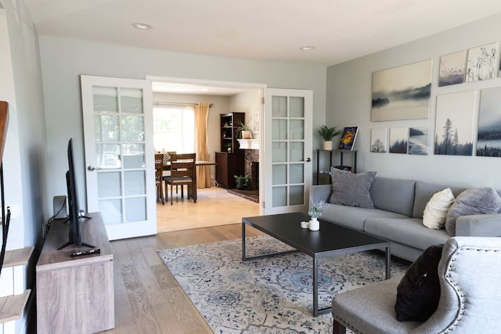 Sunny Summer Home 15 Minutes From Sj Downtown - San Jose, CA