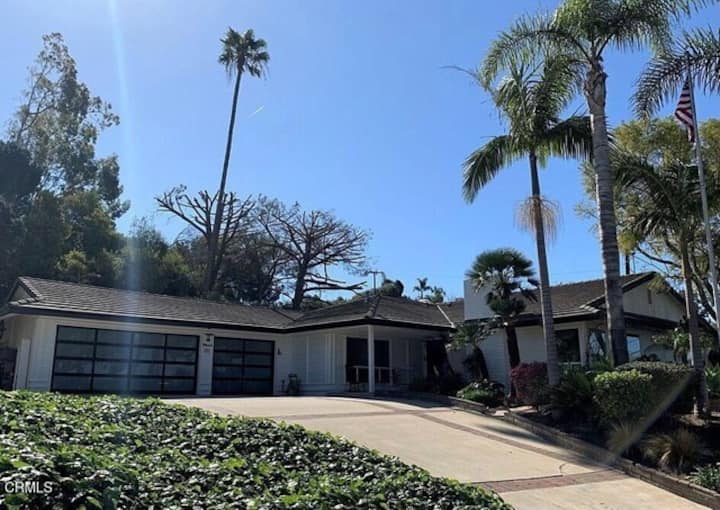 Gorgeous Luxury Home Exclusive Area - 30 Day Min. - Camarillo, CA