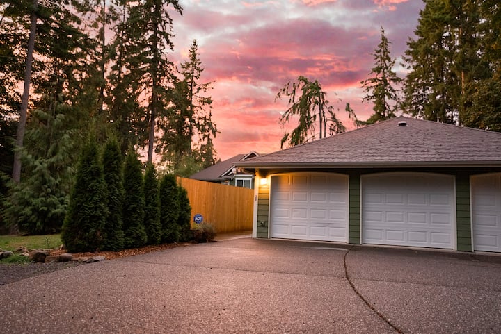 2 Bdrm 1 Bath Private House - Woodinville, WA