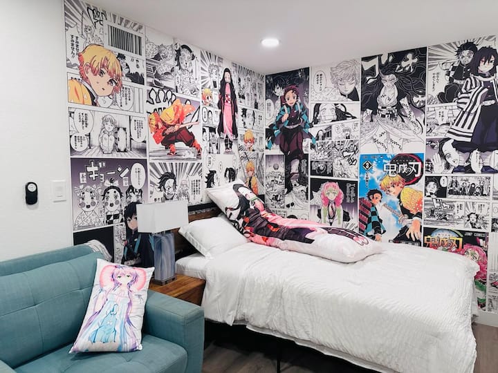 Charming Anime-themed Studio W/ Kitchen + Pool - Las Vegas
