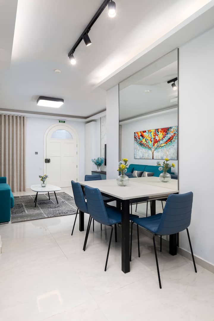 Chic & Stylish Maisonette | Close To Tigne Point - Valletta