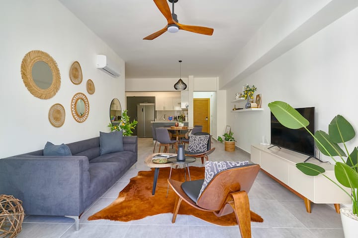 Charming Large Central 2br With Great Amenities - Santo Domingo